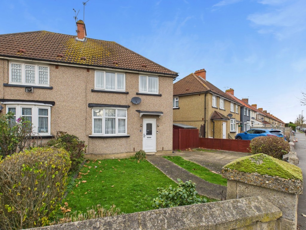 Feltham, Middlesex, 3 bedroom, Semi Detached House